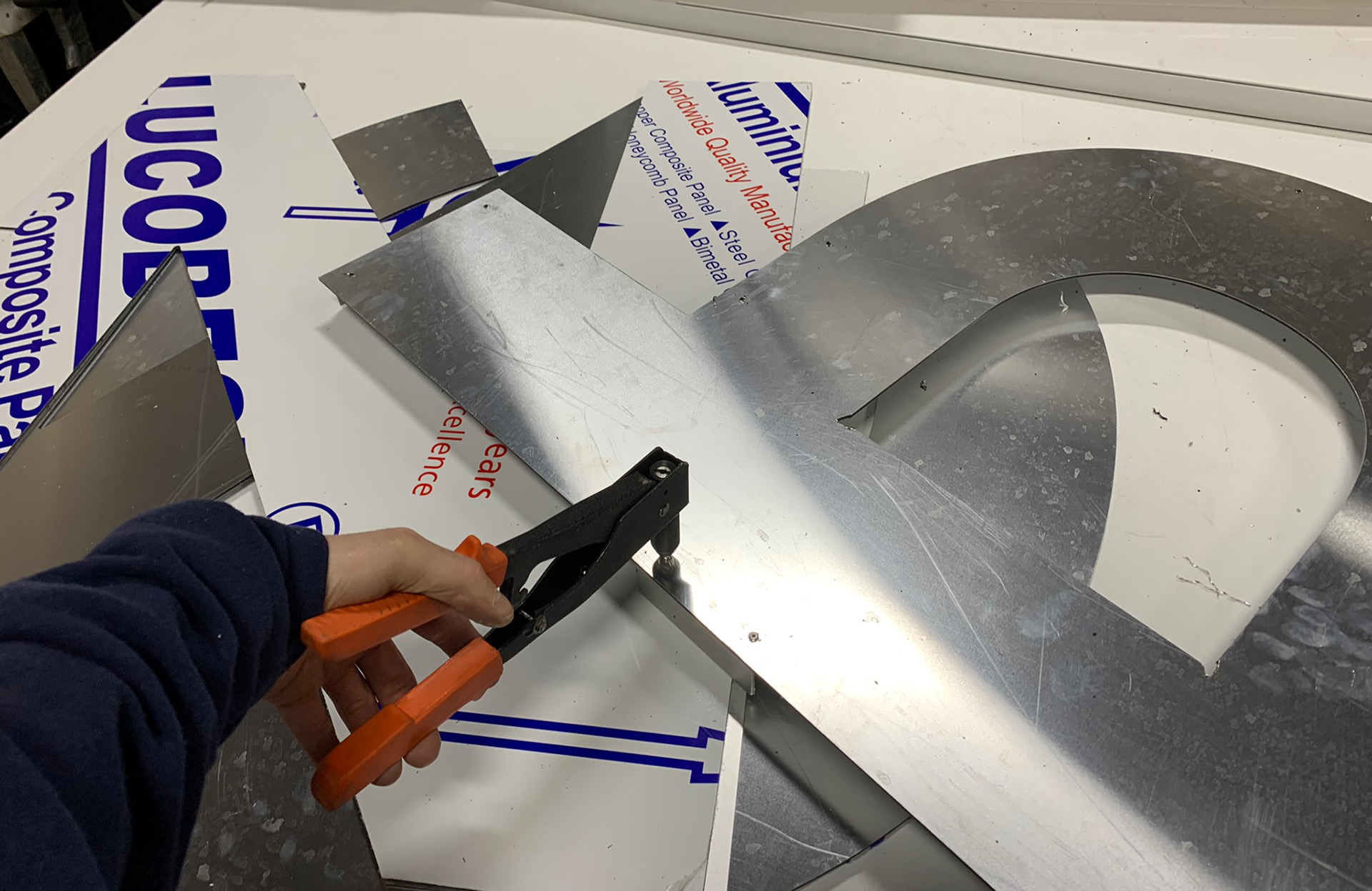Services - Century Signs Inc